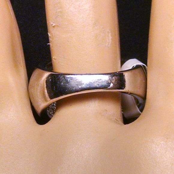 Jewelry | Beautiful Enamel Rhinestones Dome Sexy Ring | Poshmark